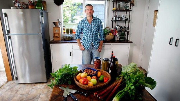 Kitchen spy – Nick Ritar – Peter Barrett